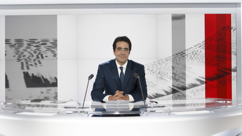 Frapp | Darius Rochebin de retour sur LCI