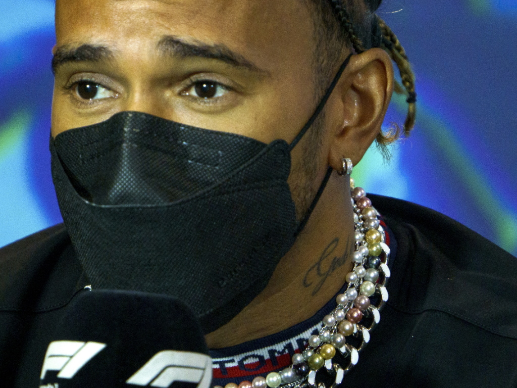 Frapp | F1: Hamilton tient à ses bijoux