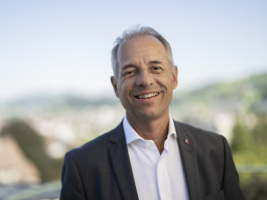 Frapp | Helvetia-Chef beklagt Reformstau