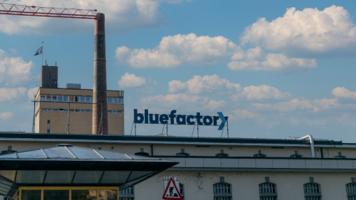 Frapp | Feu vert pour agrandir le site de Bluefactory