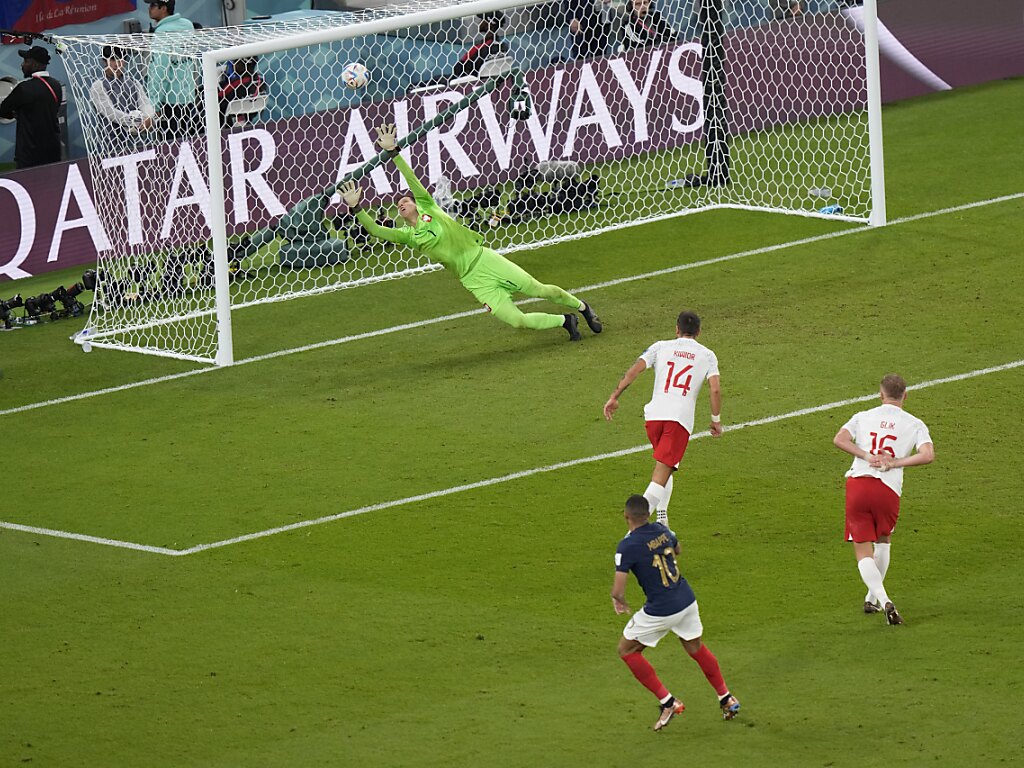 Frapp | La France portée par Mbappé