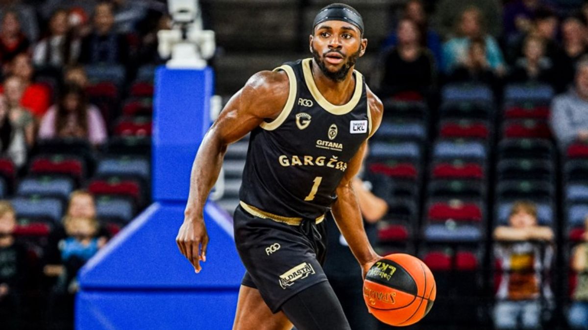 Frapp | Les premiers pas de Boris Mbala en Lituanie