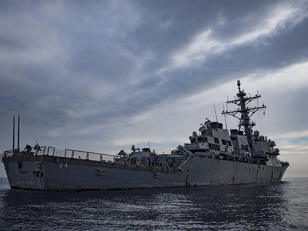 Frapp | Des drones détruits par l'USS Carney